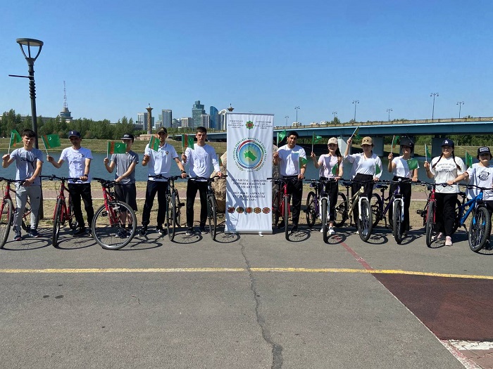 Mass cycling, organized in Astana by the Embassy of Turkmenistan in the ...